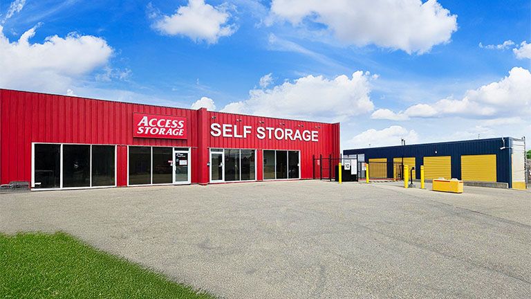 North Saskatoon Storage @ 121 Gyles Pl 4 Weeks Free