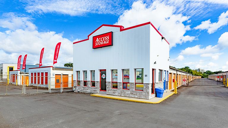 Barrie Storage Units @ 91 Anne St South 4 Weeks Free